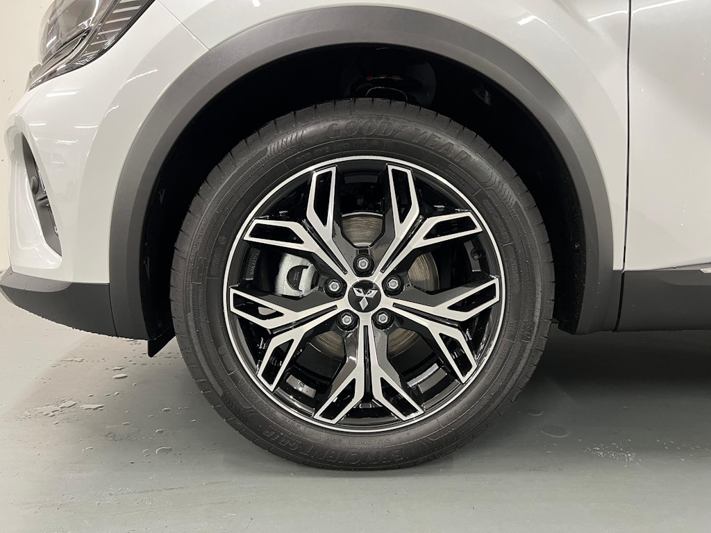 Vehicle - Mitsubishi Motors