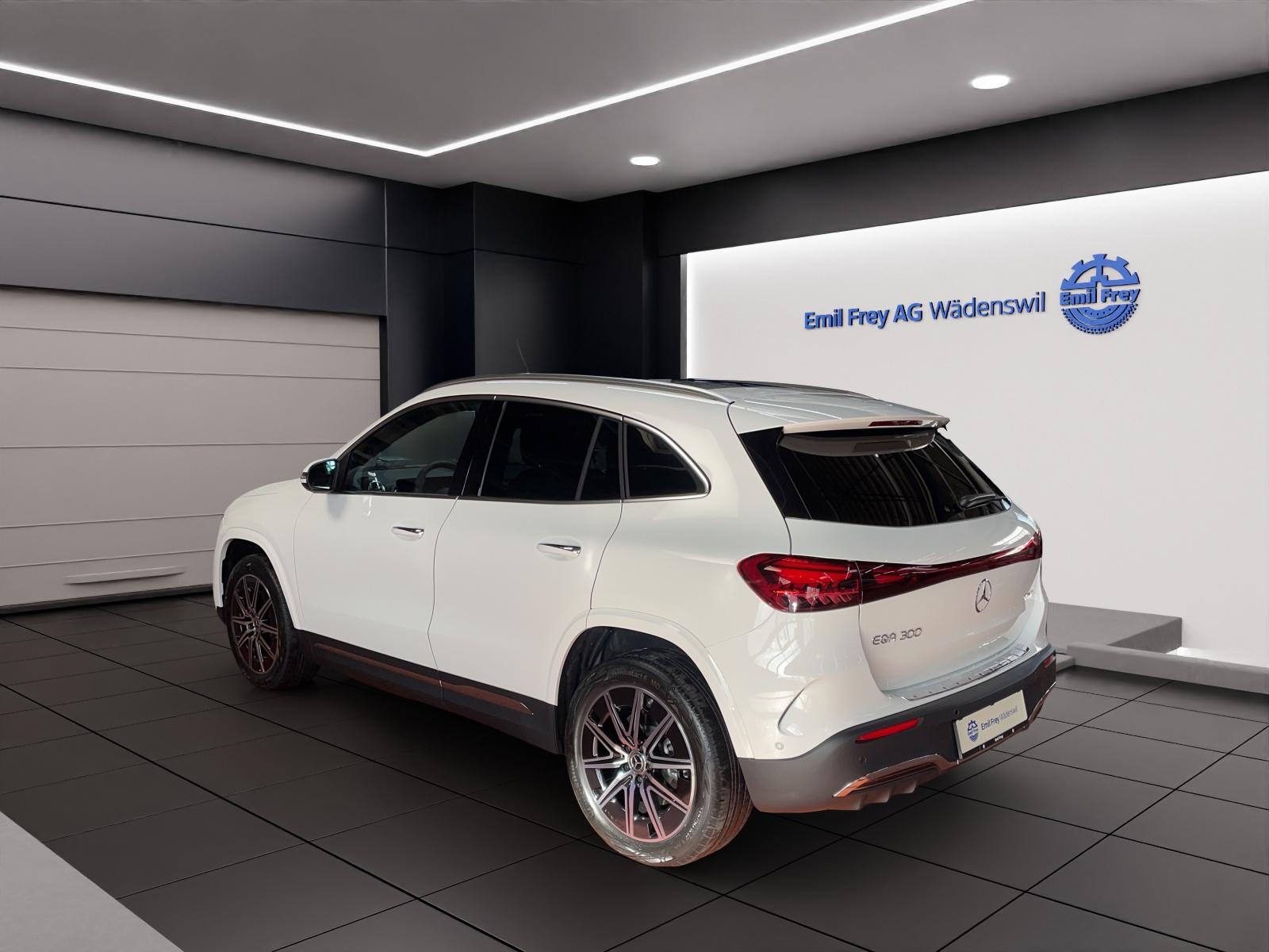 MERCEDES-BENZ EQA 300 4MATIC AMG Line Neu CHF 63’910.– | Carmarket