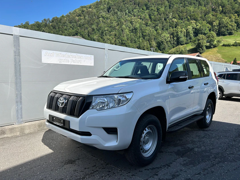 Toyota Land Cruiser 2.8 D 204 Active Neu CHF 60’000.– | Carmarket