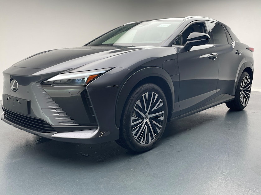 Lexus RZ 450e Comfort Vorführmodell CHF 63’630.– | Carmarket