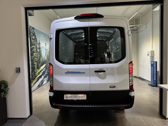 FORD E-Transit Van 390 L2H2 68kWh Trend : Réserver un essai sur route