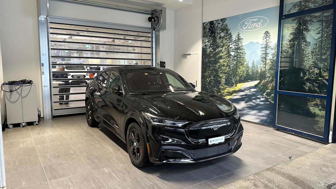 Ford Mustang Mach-E Standard AWD Occasion CHF 59’990.– | Carmarket