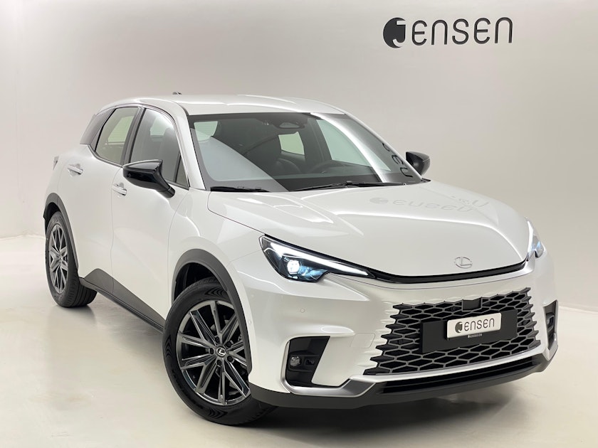 Lexus LBX 1.5 Hybrid Relax AWD Neu CHF 51’980.– | Carmarket