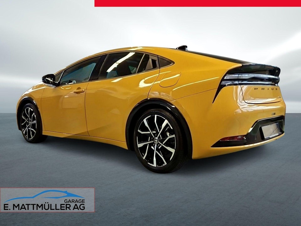 TOYOTA Prius 2.0 Plug-In-Hybrid Style: Prenotate ora una prova su strada!