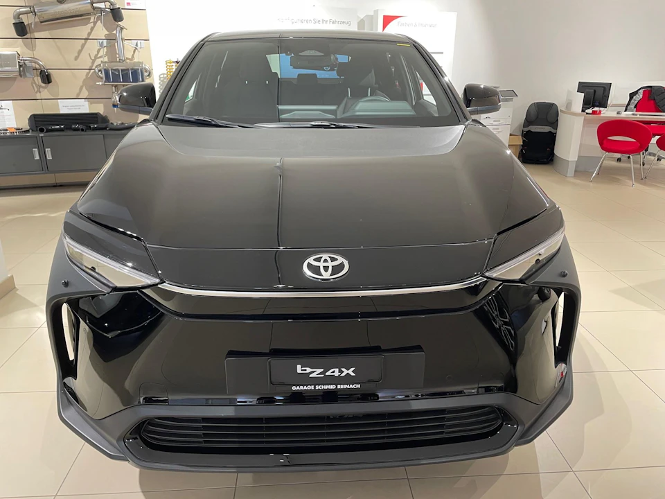 TOYOTA bZ4X Style : Réserver un essai sur route