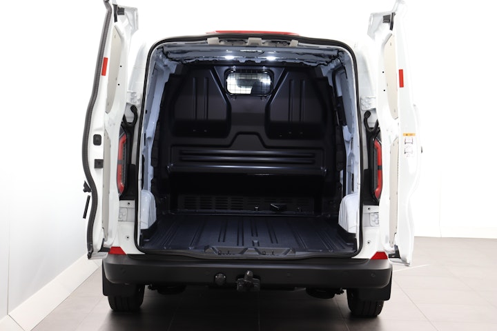 FORD E-Transit C Van 320 L1 Trend: Prenotate ora una prova su strada!