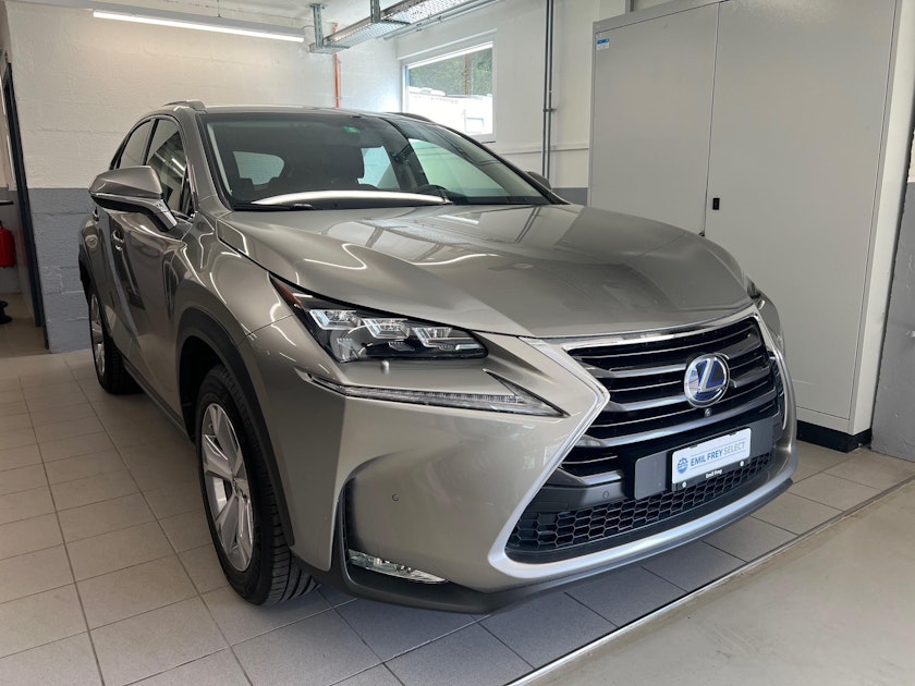 Lexus NX 300h Excellence Occasion CHF 29’500.– | Carmarket