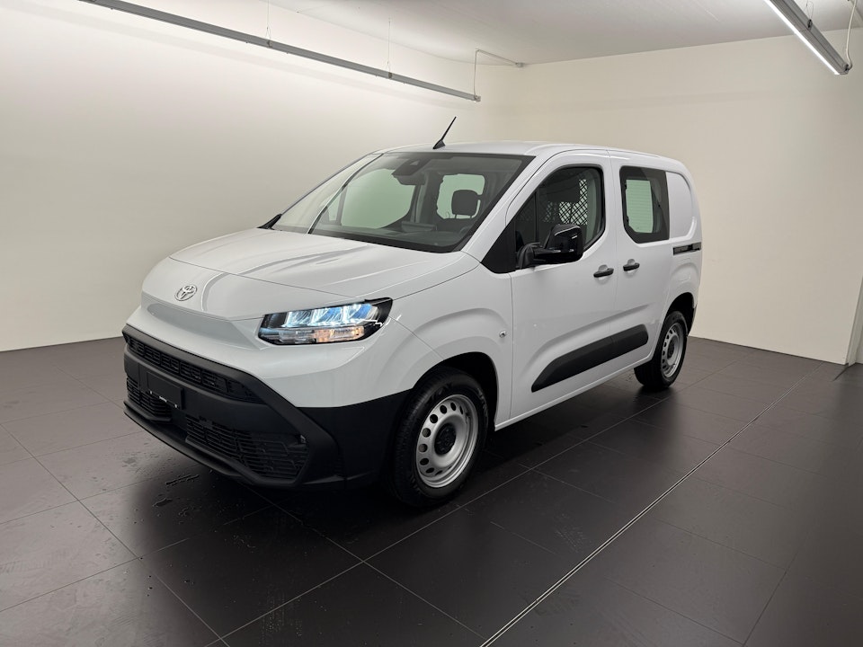 TOYOTA PROACE CITY Van L1 1.2 Active: Jetzt Probefahrt buchen!