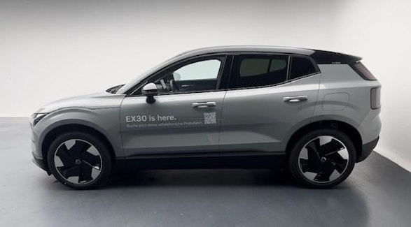 VOLVO EX30 E60 Twin Ultra Performance AWD: Réserver un essai sur route