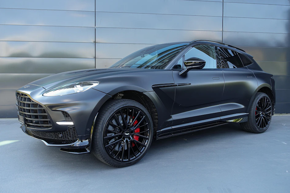Aston Martin DBX 707 4.0 V8 Bi-Turbo Occasion CHF 239’900.– | Carmarket