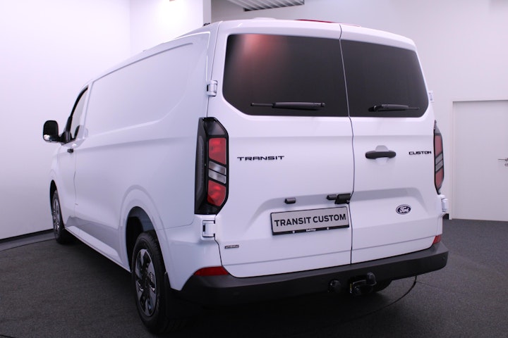FORD E-Transit C Van 320 L1 Trend : Réserver un essai sur route