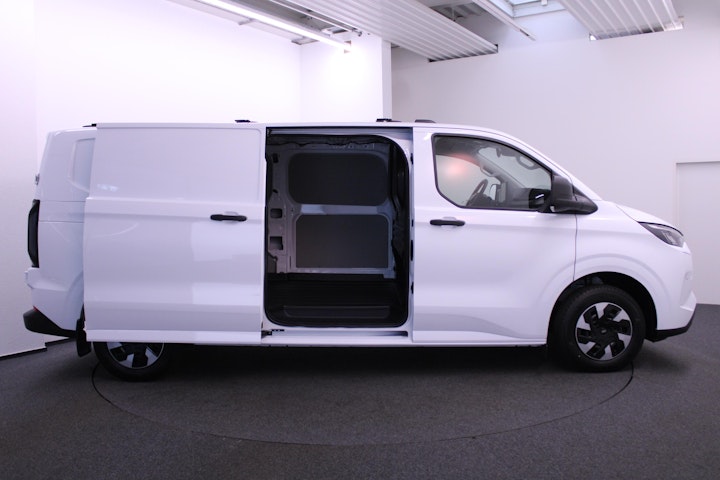 FORD E-Transit C Van 320 L1 Trend : Réserver un essai sur route