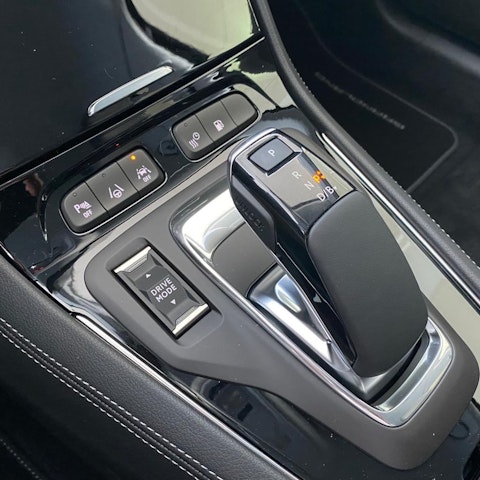 OPEL Grandland 1.6 T PHEV GSE : Réserver un essai sur route