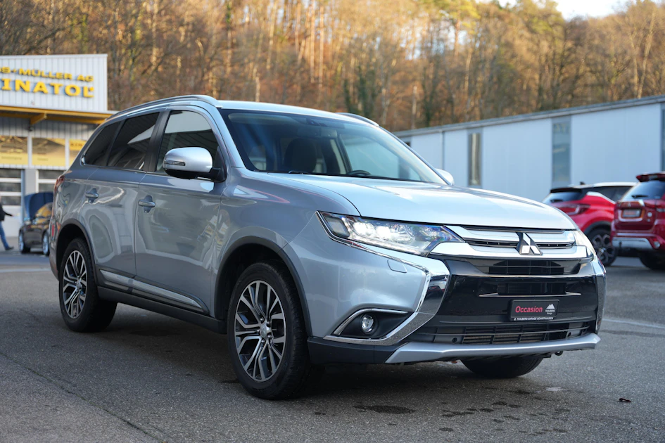 Mitsubishi Outlander 2.2 DID Style Anniversary Occasion CHF 19’950 ...