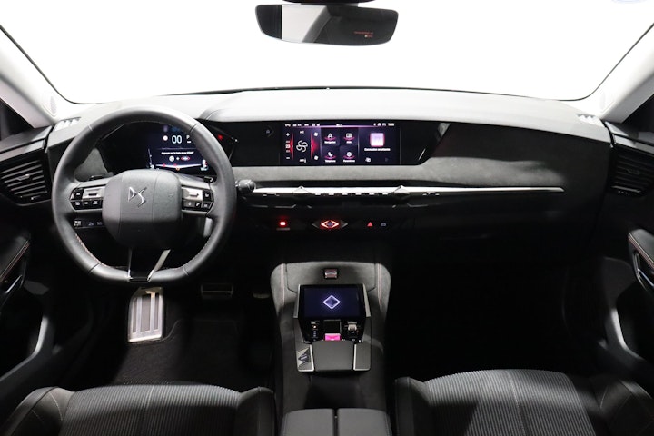 DS AUTOMOBILES DS4 1.6 E-Tense Ligne Noire : Réserver un essai sur route