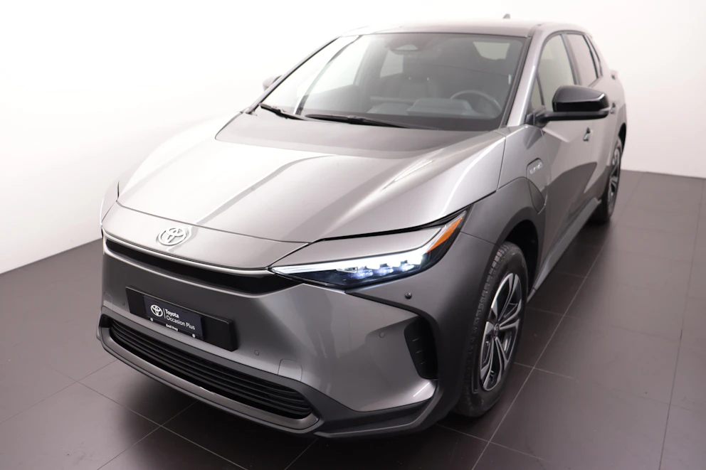 TOYOTA bZ4X Style AWD: Jetzt Probefahrt buchen!