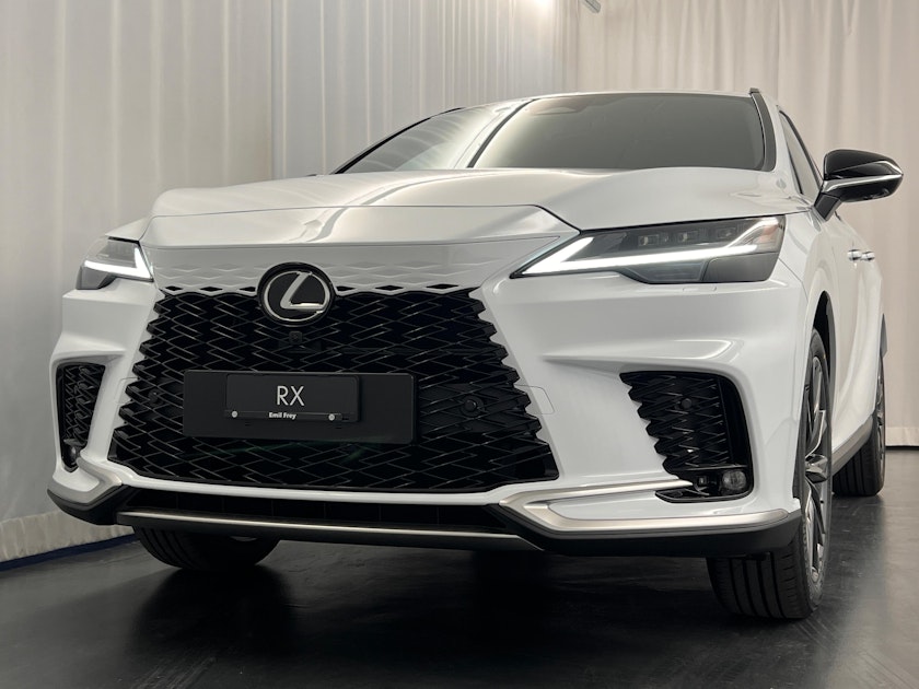 Lexus RX 450h+ F-Line Neu CHF 96’790.– | Carmarket