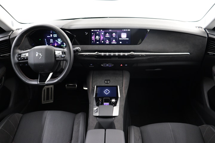 DS AUTOMOBILES DS4 1.6 E-Tense Ligne Noire : Réserver un essai sur route