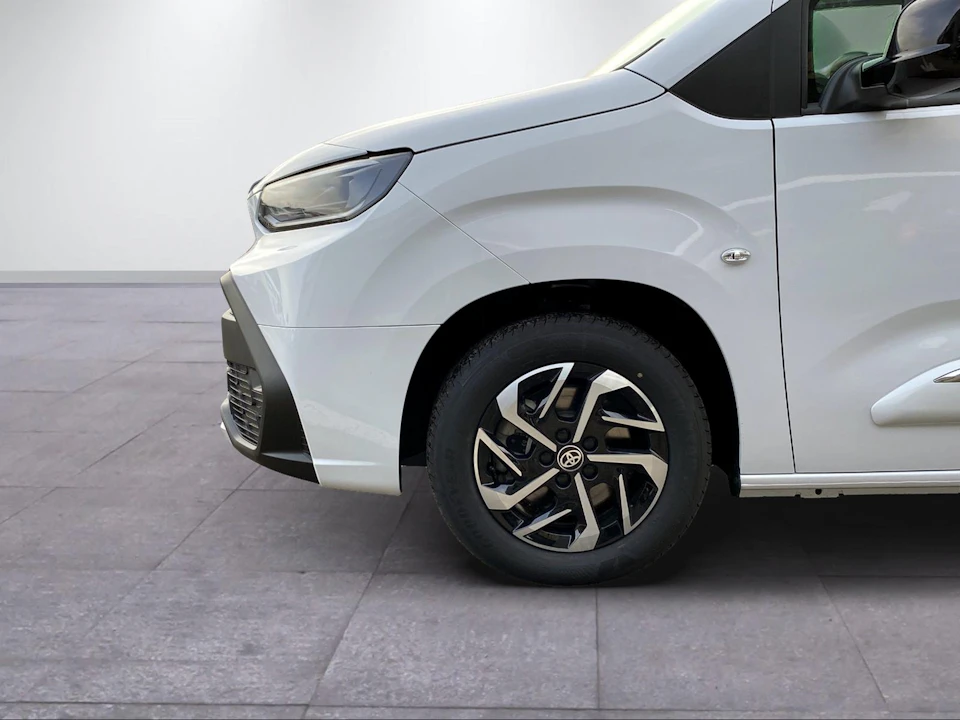 TOYOTA Proace City Verso L2 52KWh Trend : Réserver un essai sur route