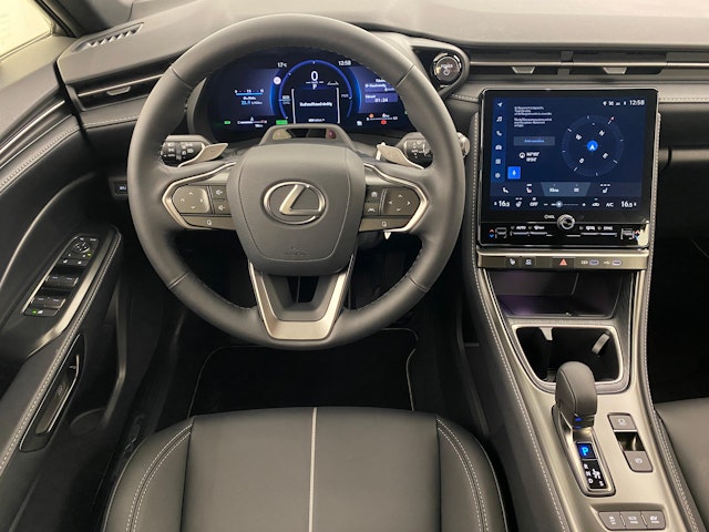 LEXUS LBX 1.5 Hybrid Relax AWD: Jetzt Probefahrt buchen!