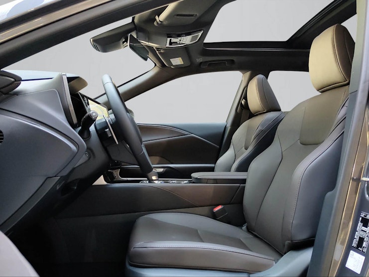 LEXUS RX 450h+ Comfort : Réserver un essai sur route