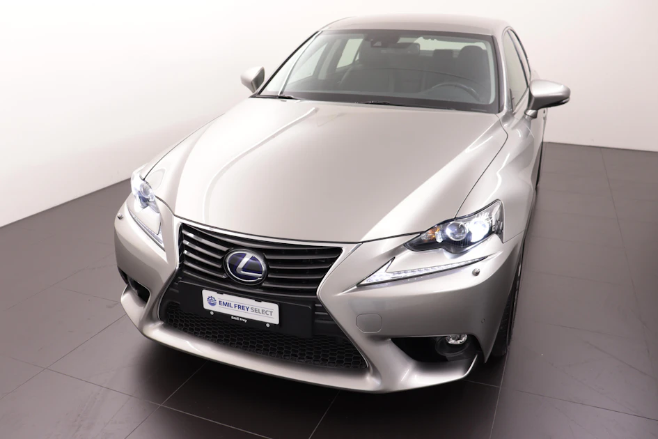 Lexus IS 300h Excellence Occasion CHF 26’850.– | Carmarket