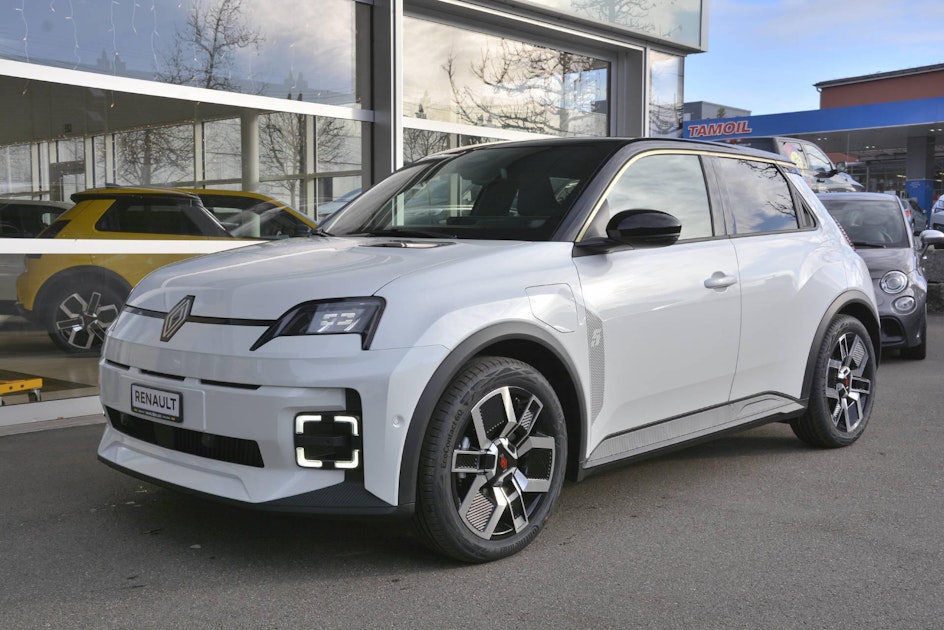 Renault R5 E-TECH 100% ELECTRIC techno 150PS Comfort Range ...