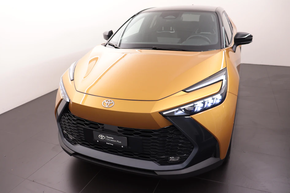 Toyota C-HR 2.0 PHEV Style Premiere Occasion 43 800.– CHF | Carmarket
