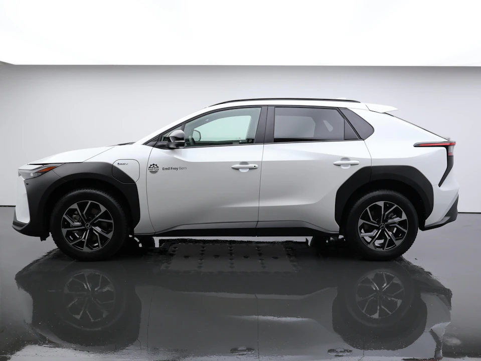 TOYOTA bZ4X Style AWD.: Jetzt Probefahrt buchen!