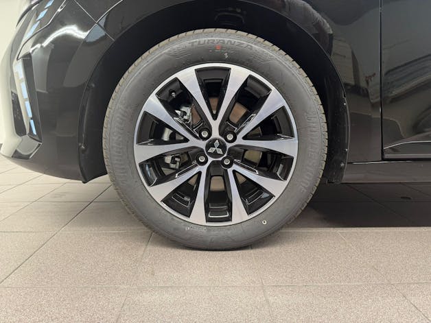 Mitsubishi Colt 1.6 HEV Invite+ Neu CHF 28’900.– | Carmarket