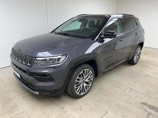 JEEP Compass 1.5 Turbo Summit: Jetzt Probefahrt buchen!