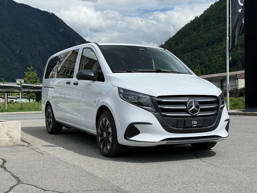 Mercedes-Benz Vito 116 CDI Tourer SELECT Family Lang 4x4 Vorführmodell ...