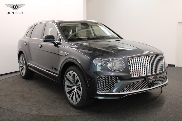 BENTLEY Bentayga 4.0 V8 Atelier Edition: Jetzt Probefahrt buchen!