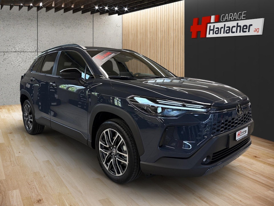 TOYOTA Corolla Cross 2.0 HSD Trend: Prenotate ora una prova su strada!