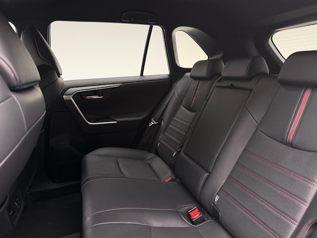 TOYOTA RAV4 2.5 Plug-In-Hybrid Platinum: Jetzt Probefahrt buchen!