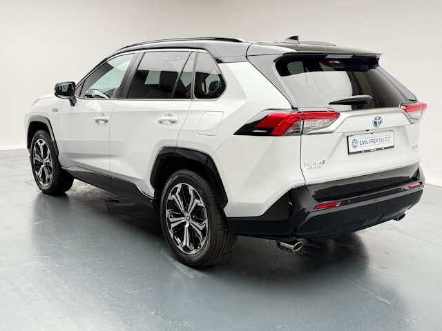 TOYOTA RAV4 2.5 Plug-In-Hybrid Platinum: Jetzt Probefahrt buchen!