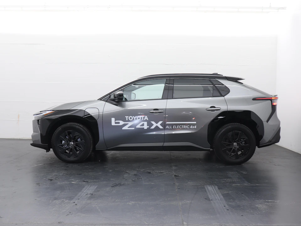 TOYOTA bZ4X Premium AWD : Réserver un essai sur route