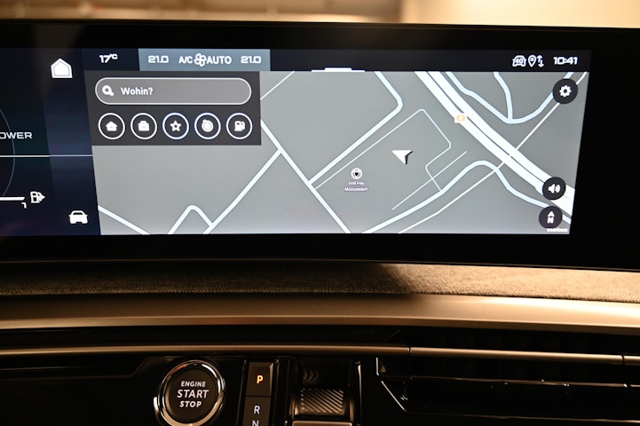 PEUGEOT 5008 1.2 Hybrid Allure Premium: Jetzt Probefahrt buchen!