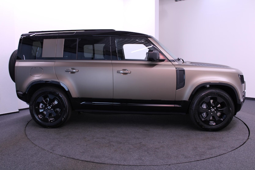 LAND ROVER Defender 110 3.0 D I6 300 X-Dynamic HSE : Réserver un essai ...