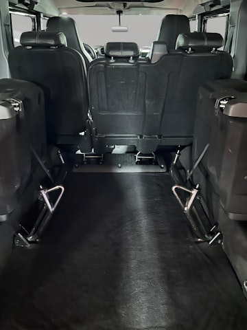 LAND ROVER Defender 110 2.2 TD4 SW SE: Jetzt Probefahrt buchen!