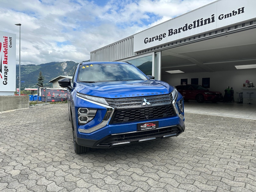 Mitsubishi Eclipse Cross 2.4 PHEV Blackline 4x4 Vorführmodell CHF 39 ...