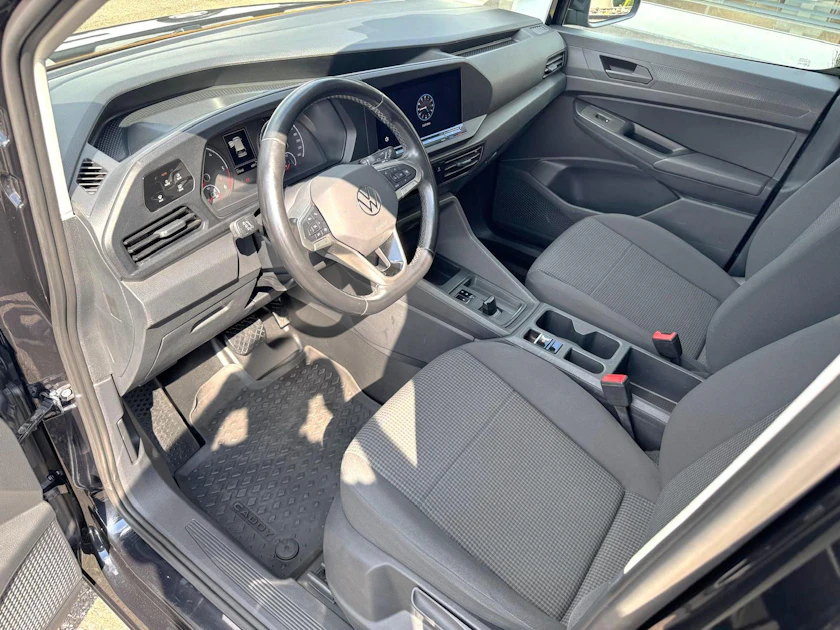 VW Caddy Cargo 2.0TDI Maxi AT Occasion CHF 22’500.– | Carmarket