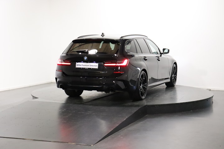 BMW 320d xDrive SAG Touring : Réserver un essai sur route