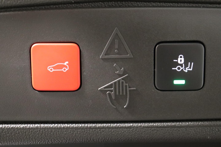 OPEL Grandland X 1.6 T PHEV Excellence: Jetzt Probefahrt buchen!