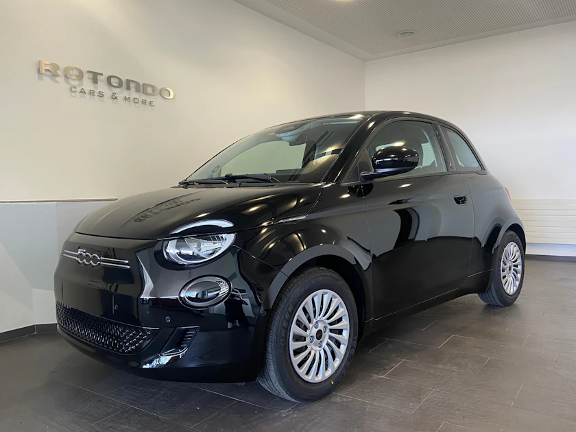 Fiat 500 electric 87 kW Red Neu CHF 22’900.– | Carmarket