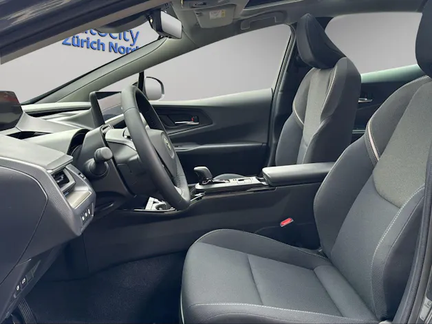 Toyota Prius 2.0 Plug-In-Hybrid Style Neu CHF 43’380.– | Carmarket