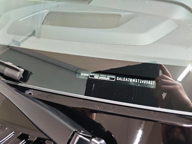 LAND ROVER Defender 110 3.0 D I6 350 Trophy Edition: Prenotate ora una ...