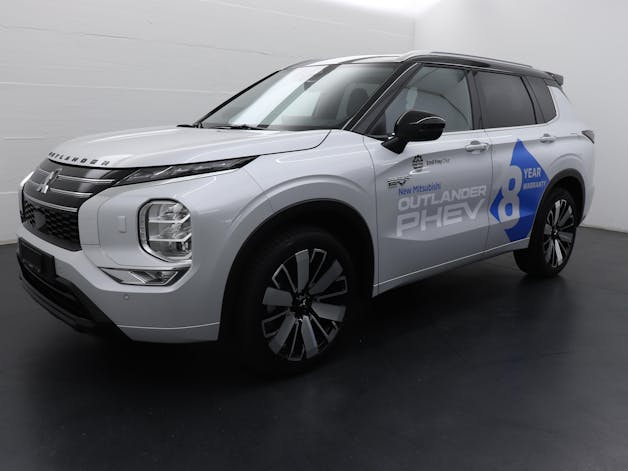 Mitsubishi Outlander 2.4 PHEV Instyle Blackline 4x4 Occasion CHF 61’900.– | Carmarket