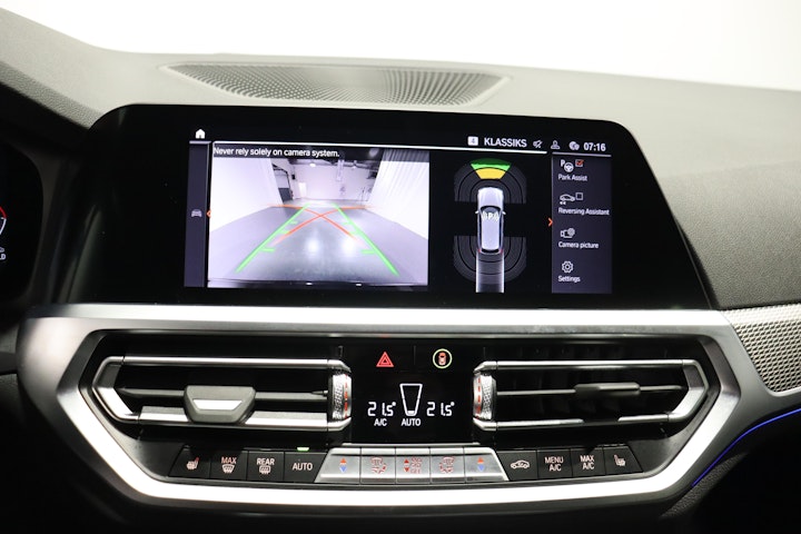 BMW 330i xDrive Touring : Réserver un essai sur route