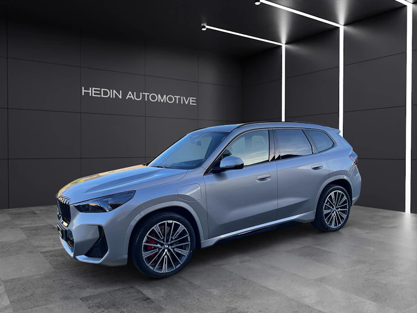 BMW X1 30e xDrive paddles Neu CHF 75’700.– | Carmarket
